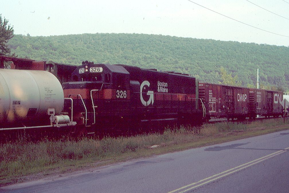 B&M GP-40 326